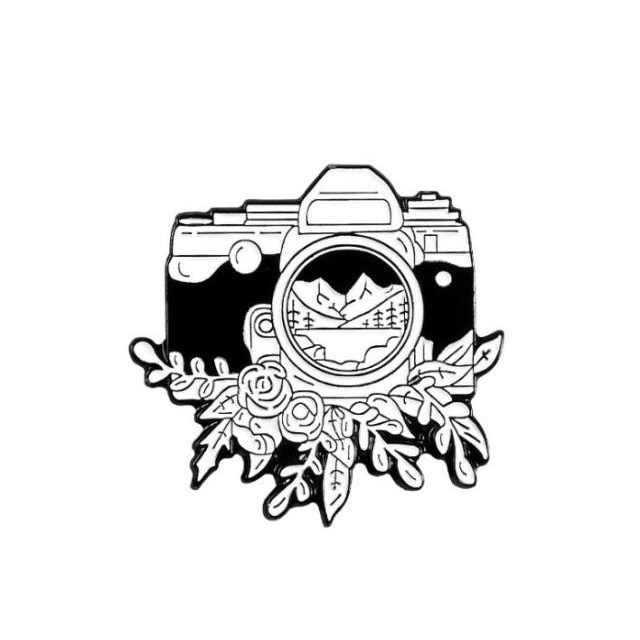 Insigna, Dambla, Retro Camera - eMAG.ro