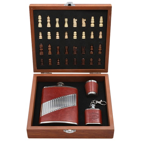 Set plosca DM21, tabla de sah si piese, plosca alcool 240 ml, 2 pahare ...