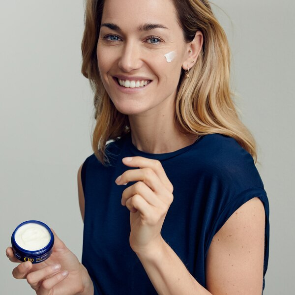Нощен крем Nivea против бръчки Q10 Emag Bg