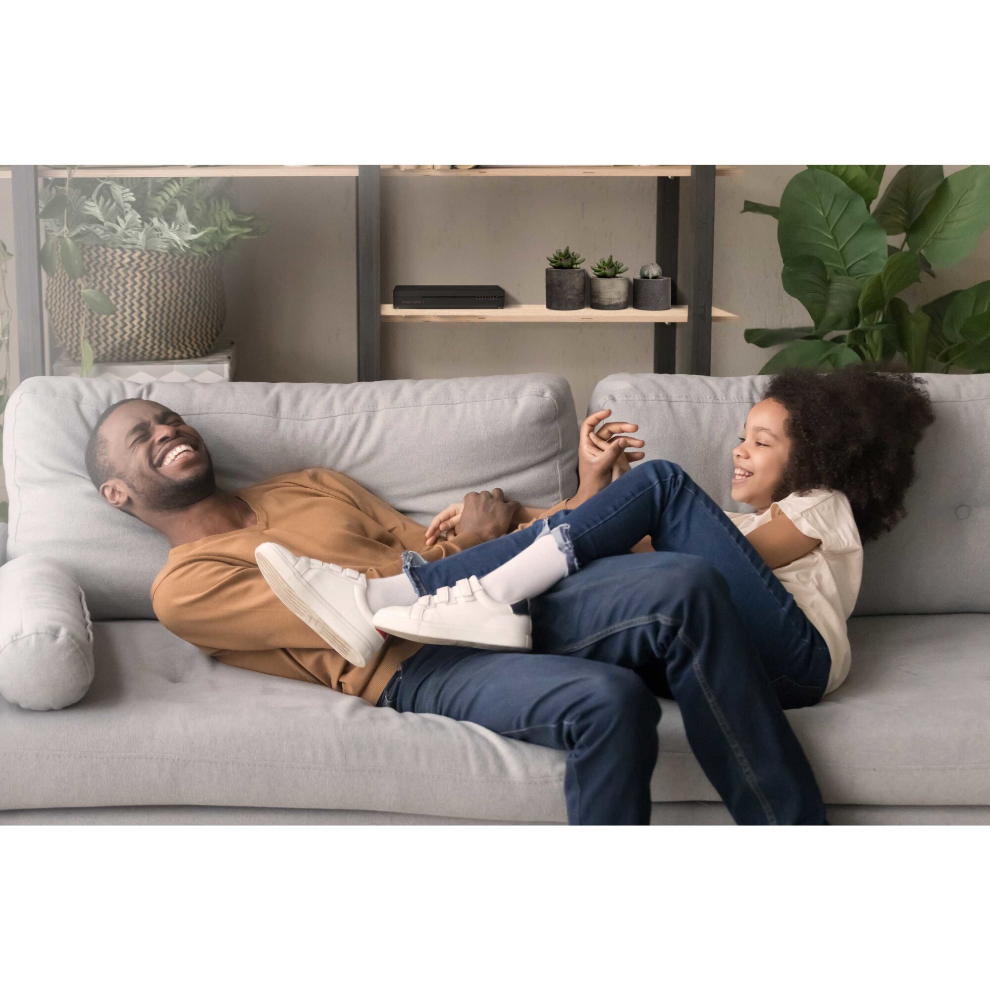 Unitate centrala de comanda, Fibaro, Home Center 3, Negru - eMAG.ro