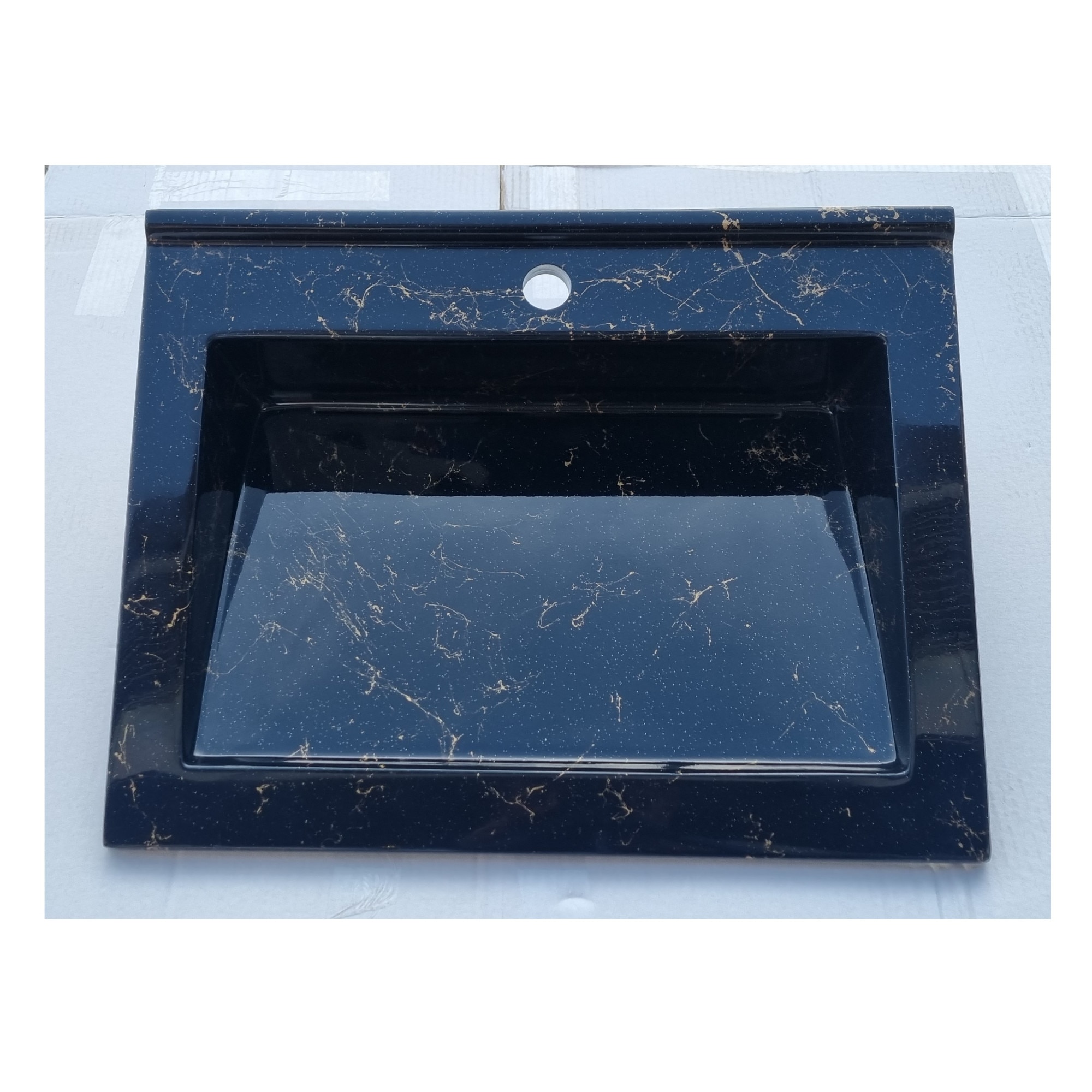 Mobilier din MDF vopsit lucios 60 cm cu doua sertare cu manere frezate ...