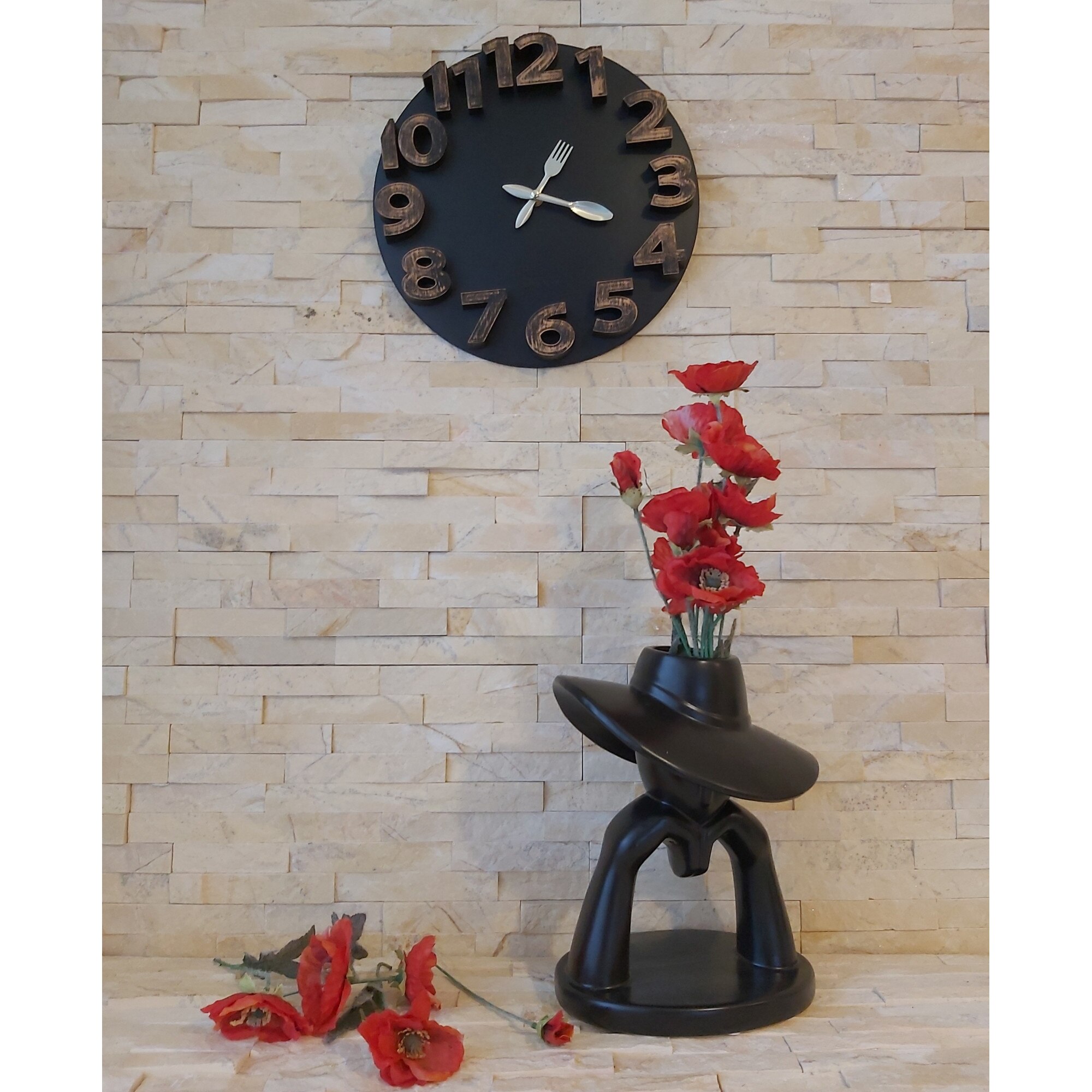 Vaza forma de cap femeie cu palarie, ceramica, negru, 28 x 23 cm - eMAG.ro