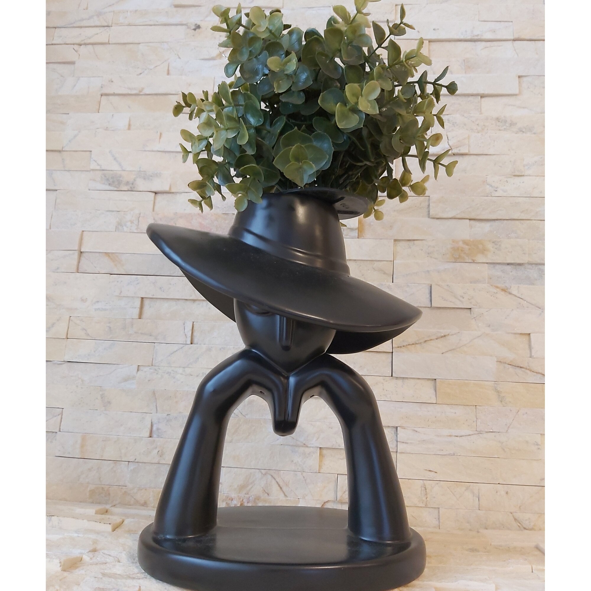 Vaza forma de cap femeie cu palarie, ceramica, negru, 28 x 23 cm - eMAG.ro