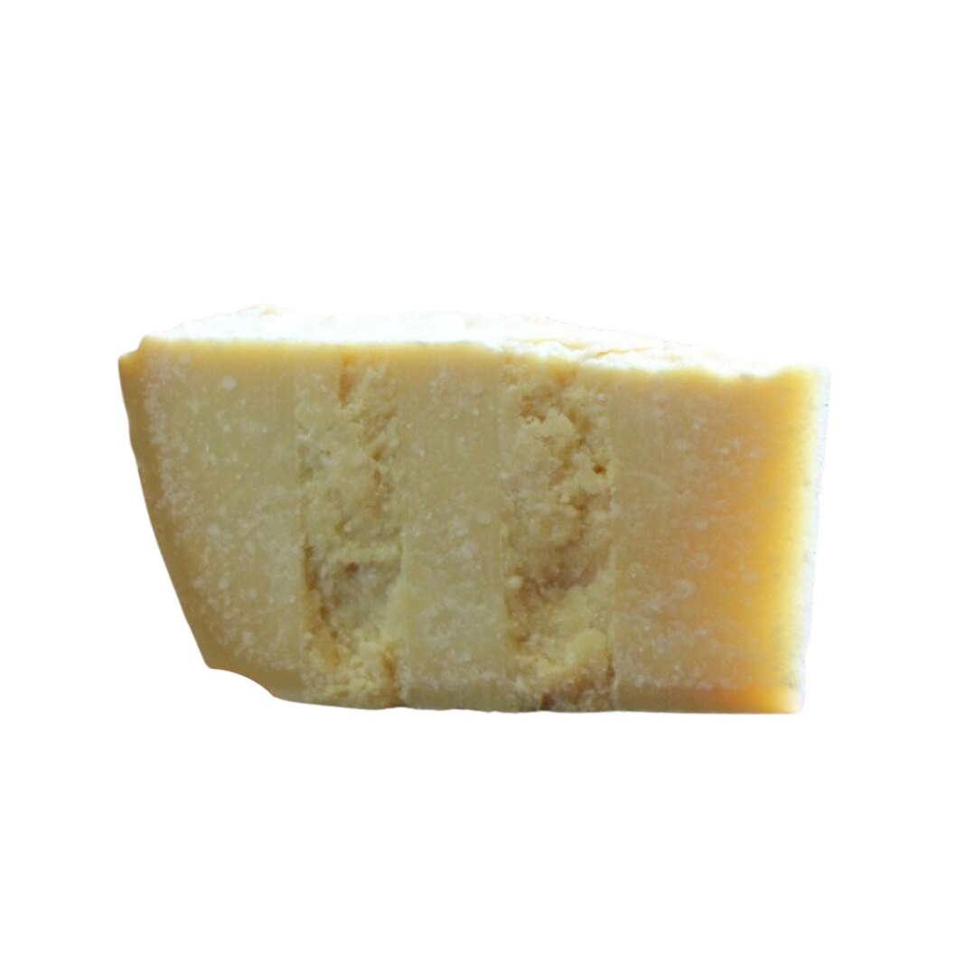 Parmigiano Reggiano Red Cow Parmezán sajt, 30 hónap érlelésű, 250 g ...