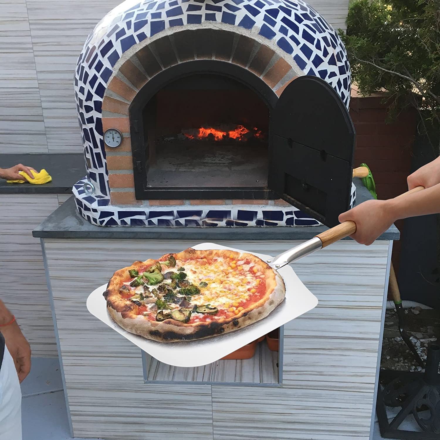Fa/alumínium pizza paletta, 83,8 x 30,4 cm - eMAG.hu
