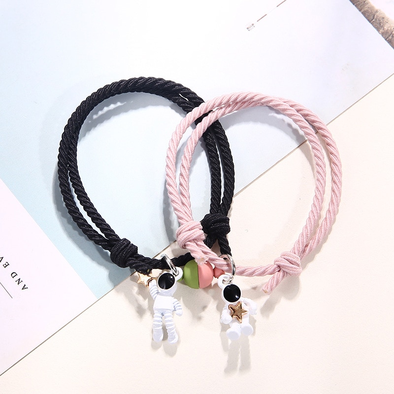 Set bratari cuplu cu magnet, tip sfoara neagra si roz, pandantiv ...