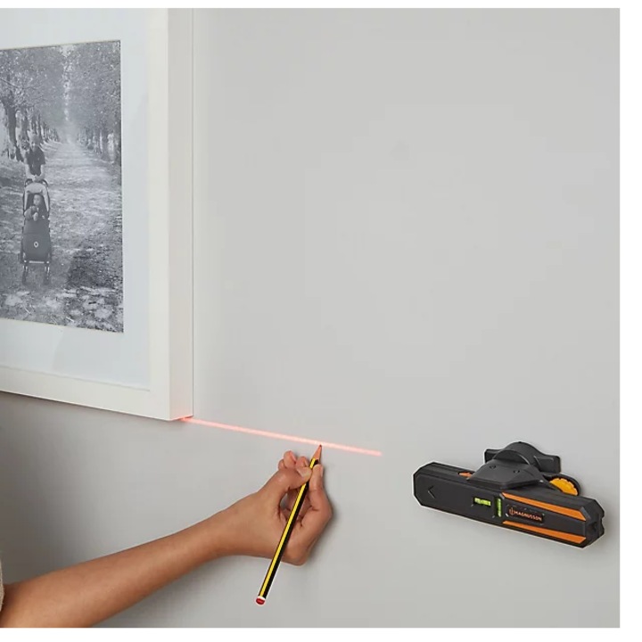 Nivela cu laser Magnusson - eMAG.ro