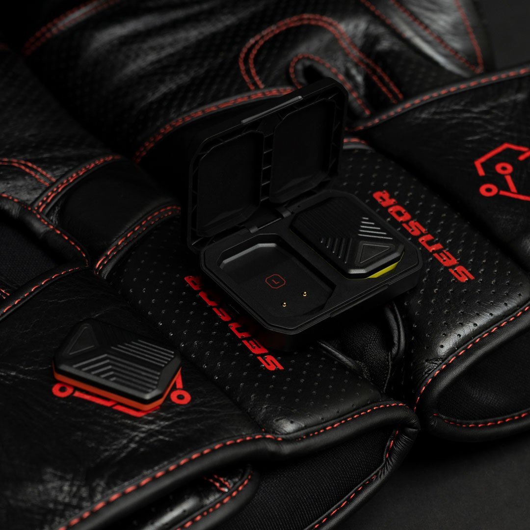 Manusi Box Inteligente - SMART BOXING GLOVES - 14OZ - eMAG.ro
