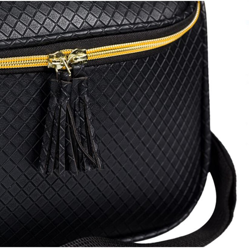 Portfard tip valiza cu maner si model in relief, Negru, 29 x 21 x 18 cm ...