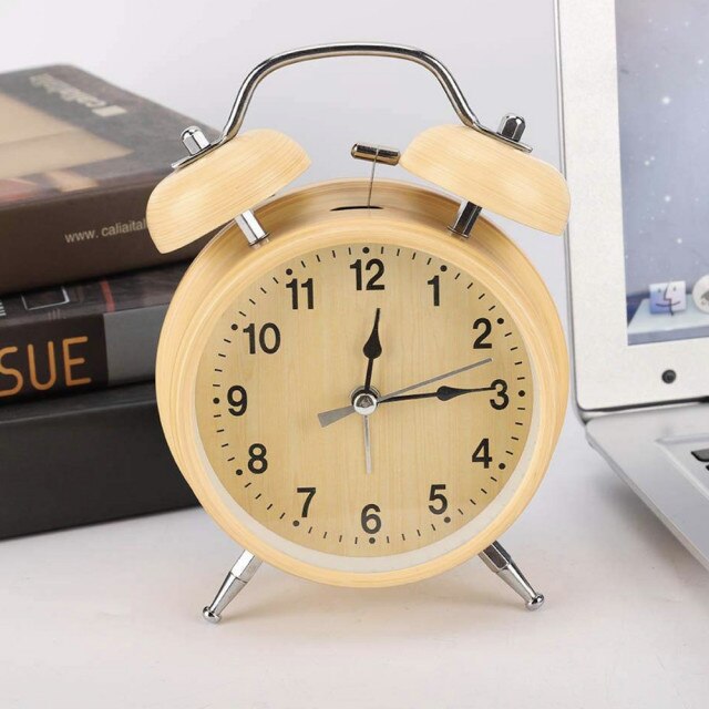 Ceas de masa desteptator Pufo Timber, metalic, 16 cm, maro - eMAG.ro