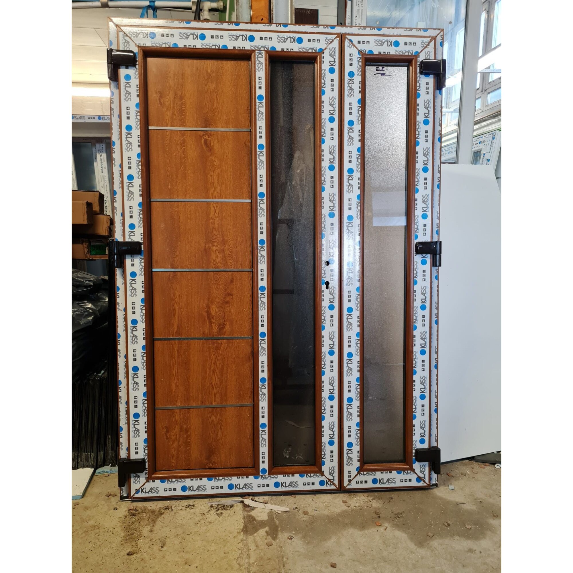 Usa de intrare, termopan London InoxLine 08G glass, maro 120x190 - eMAG.ro