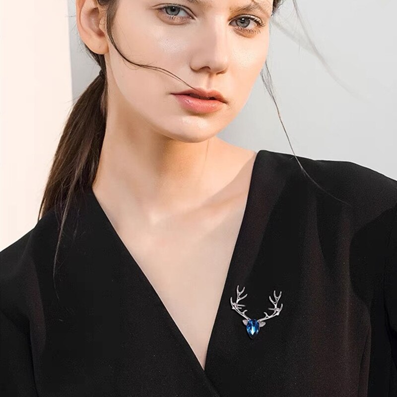 Brosa dama, Argint, Tip Cerb, Auriu/Albastru - eMAG.ro