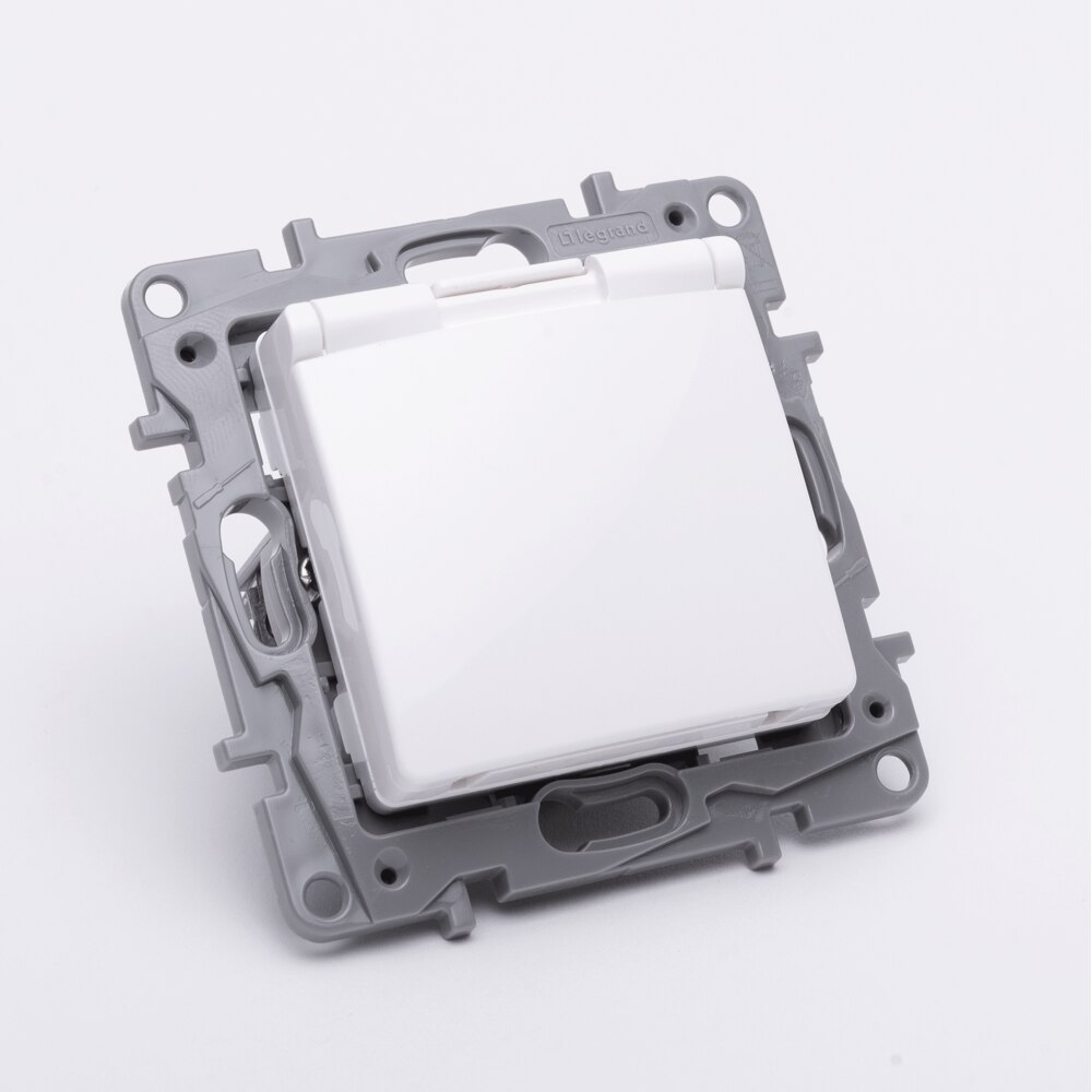 Priza cu Capac Schuko, Impamantare 16A, Legrand, factor de protectie IP ...