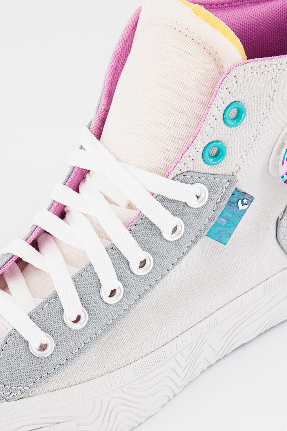Converse, Tenisi unisex mid-high cu detalii contrastante Chuck Taylor ...