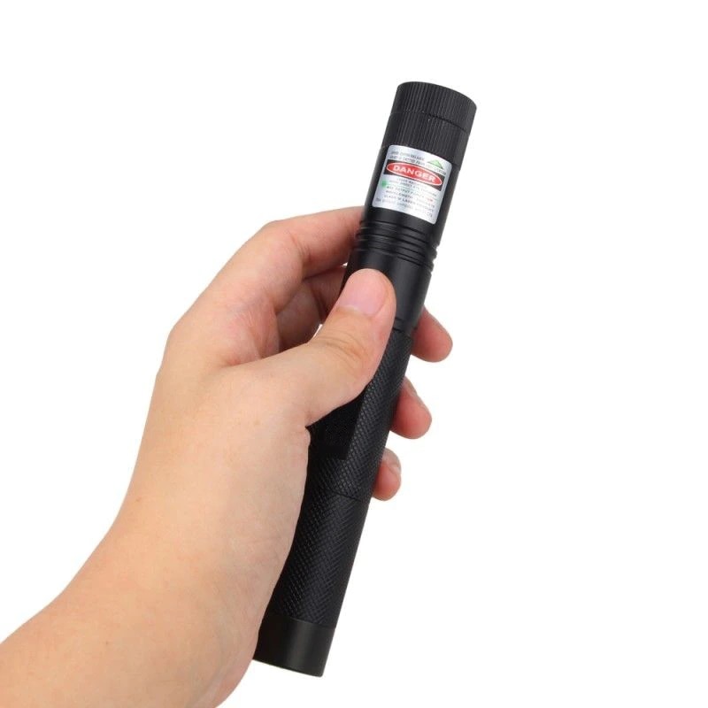 Laser pointer verde cu acumulator puternic - eMAG.ro