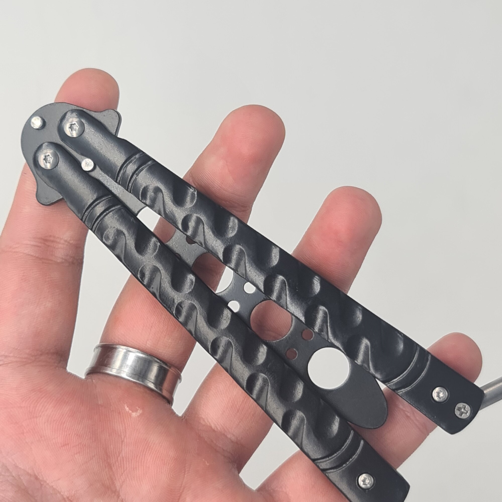 Cutit Butterfly, Balisong fara tais, 22 cm, negru, model adancituri ...