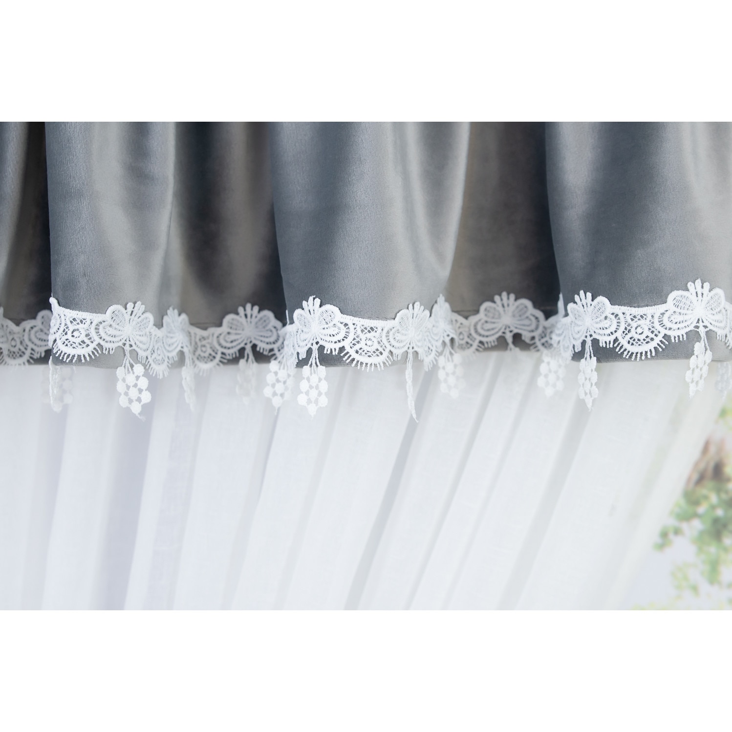 Perdea bucatarie, bumbac alb, cu volan din catifea culoare gri, cu ...