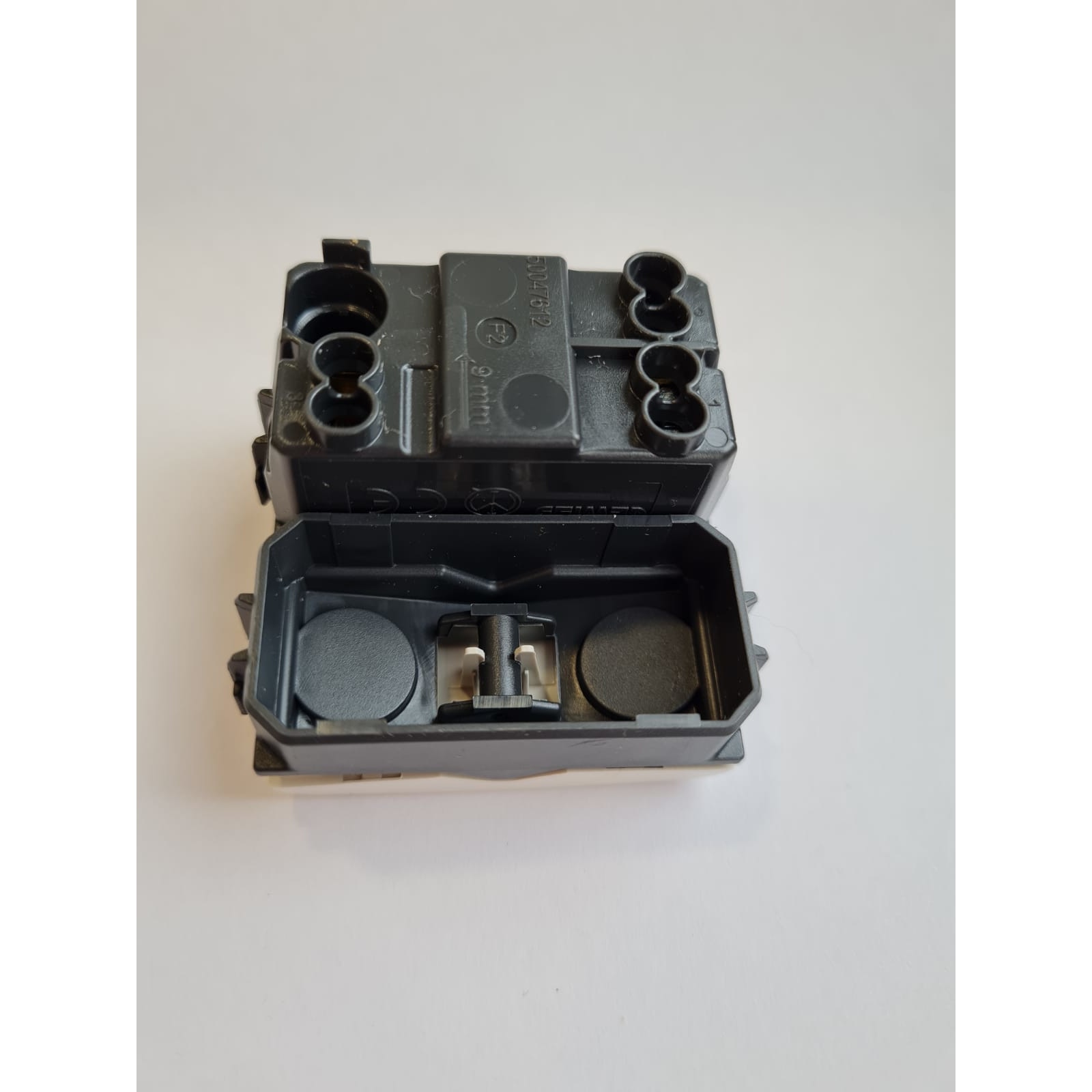 Intrerupator, cap scara, 2M, 16A, Gewiss, Chorus, Ivory, GW11071 - eMAG.ro