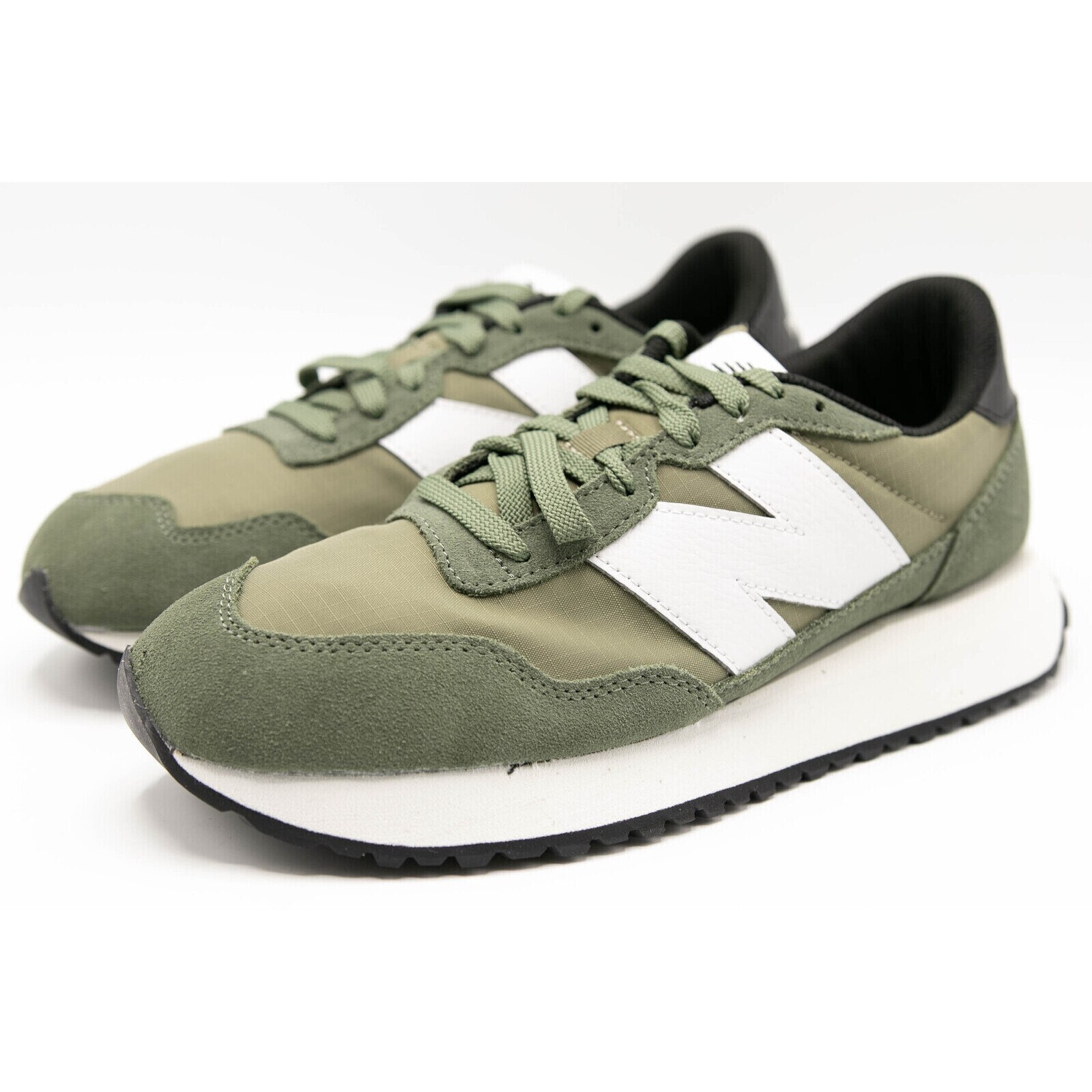 Pantofi sport barbati New Balance, 43, Verde - eMAG.ro