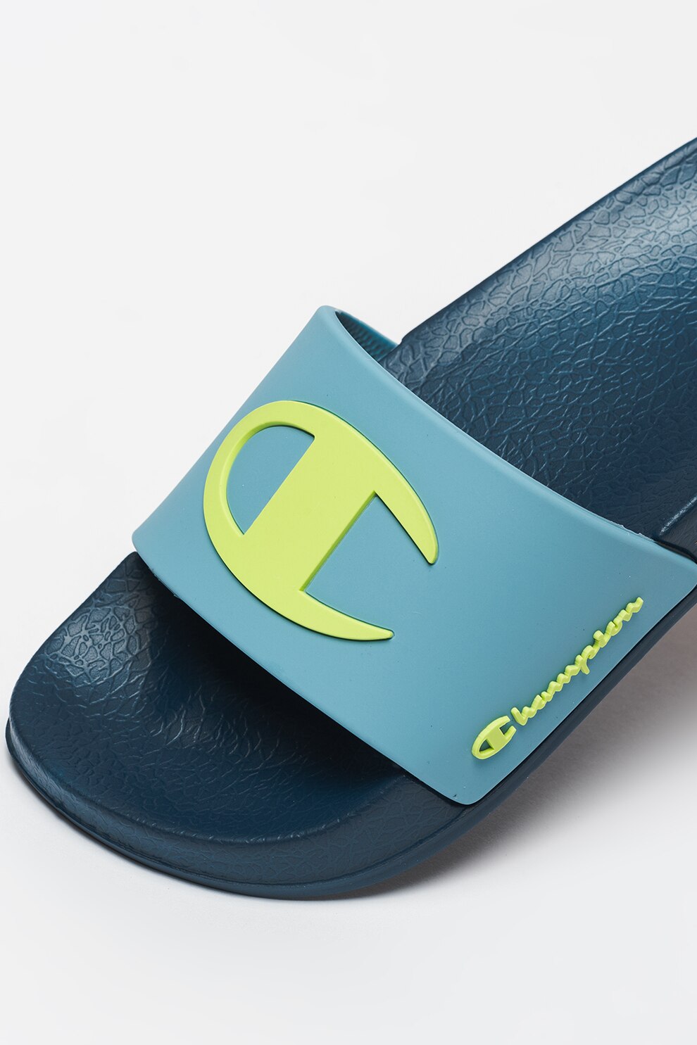 Champion, Papuci cu logo contrastant Aru, Albastru azur, 31 EU - eMAG.ro