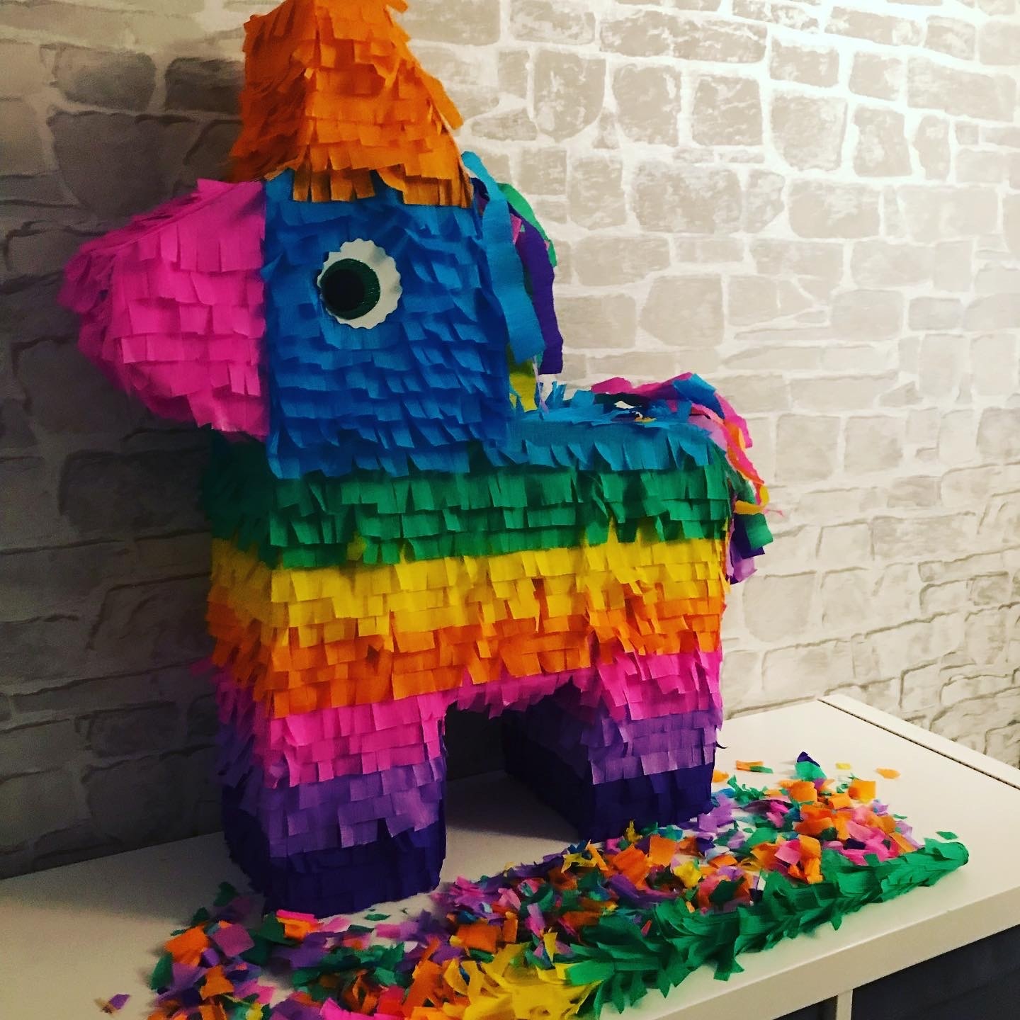 Pinata magarus,60 cm, multicolor, cu bata si confetti - eMAG.ro