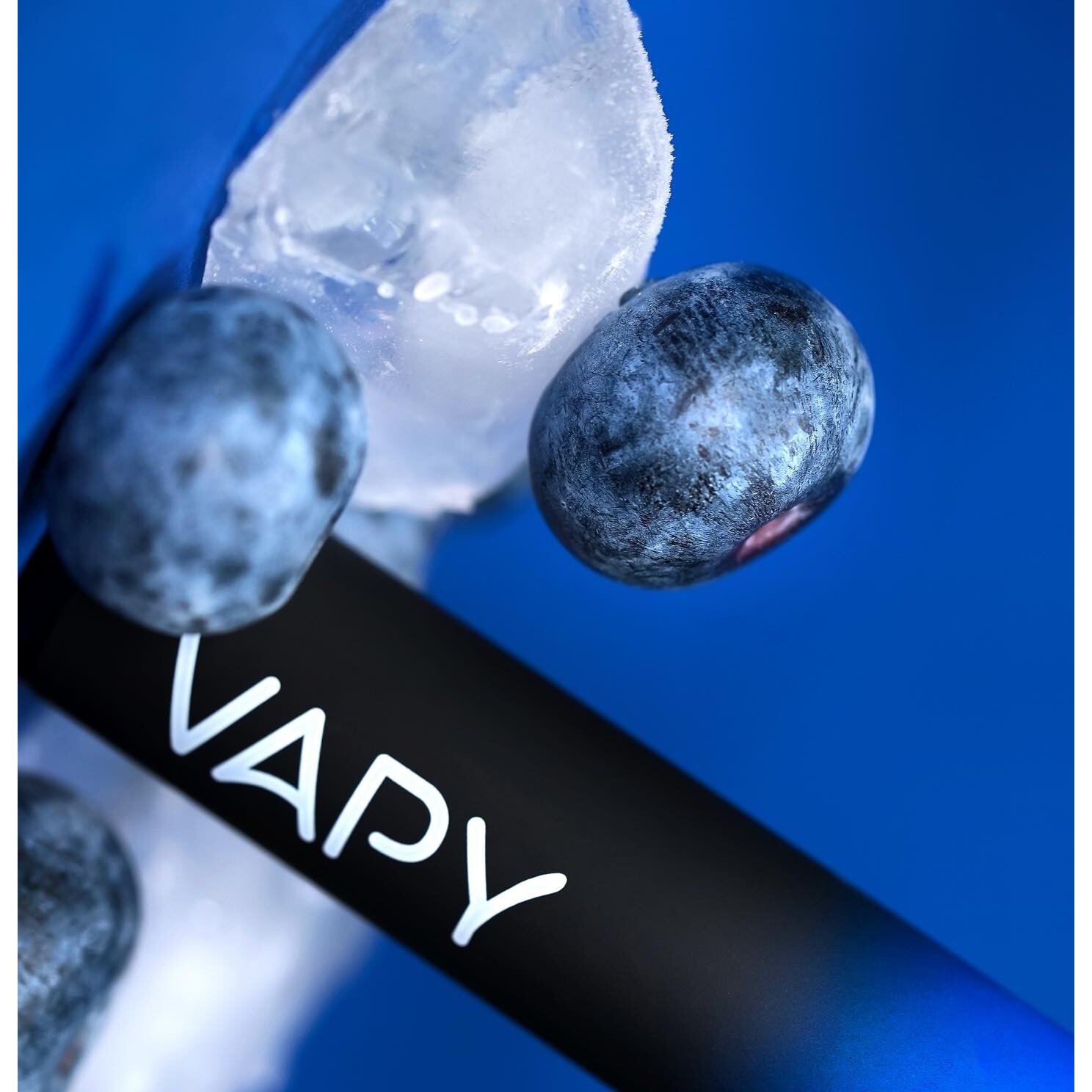 Tigara electronica, tip narghilea, 800 de fumuri, cu 2% nicotina, aroma ...