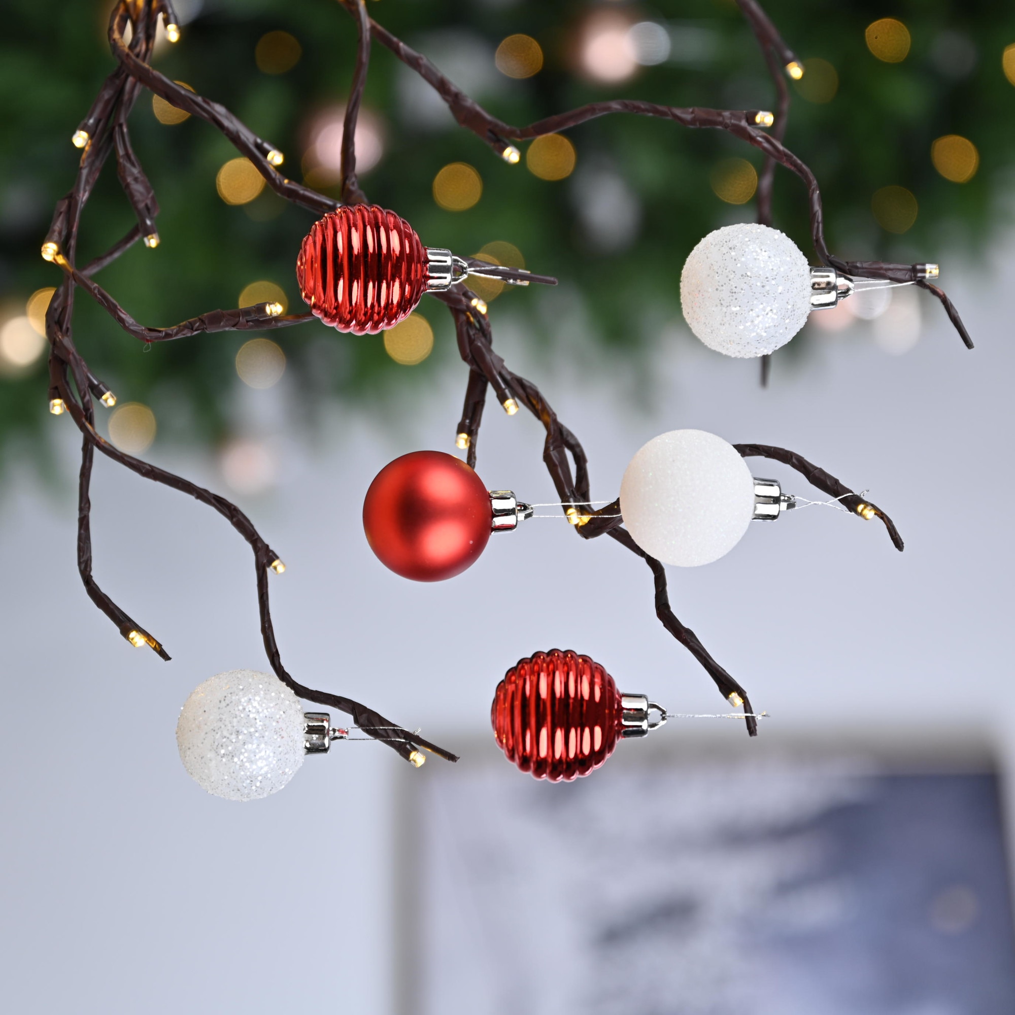 Комплект коледни топки за елха Kring, 24 броя, Пластмаса, 4 см, Червен ...