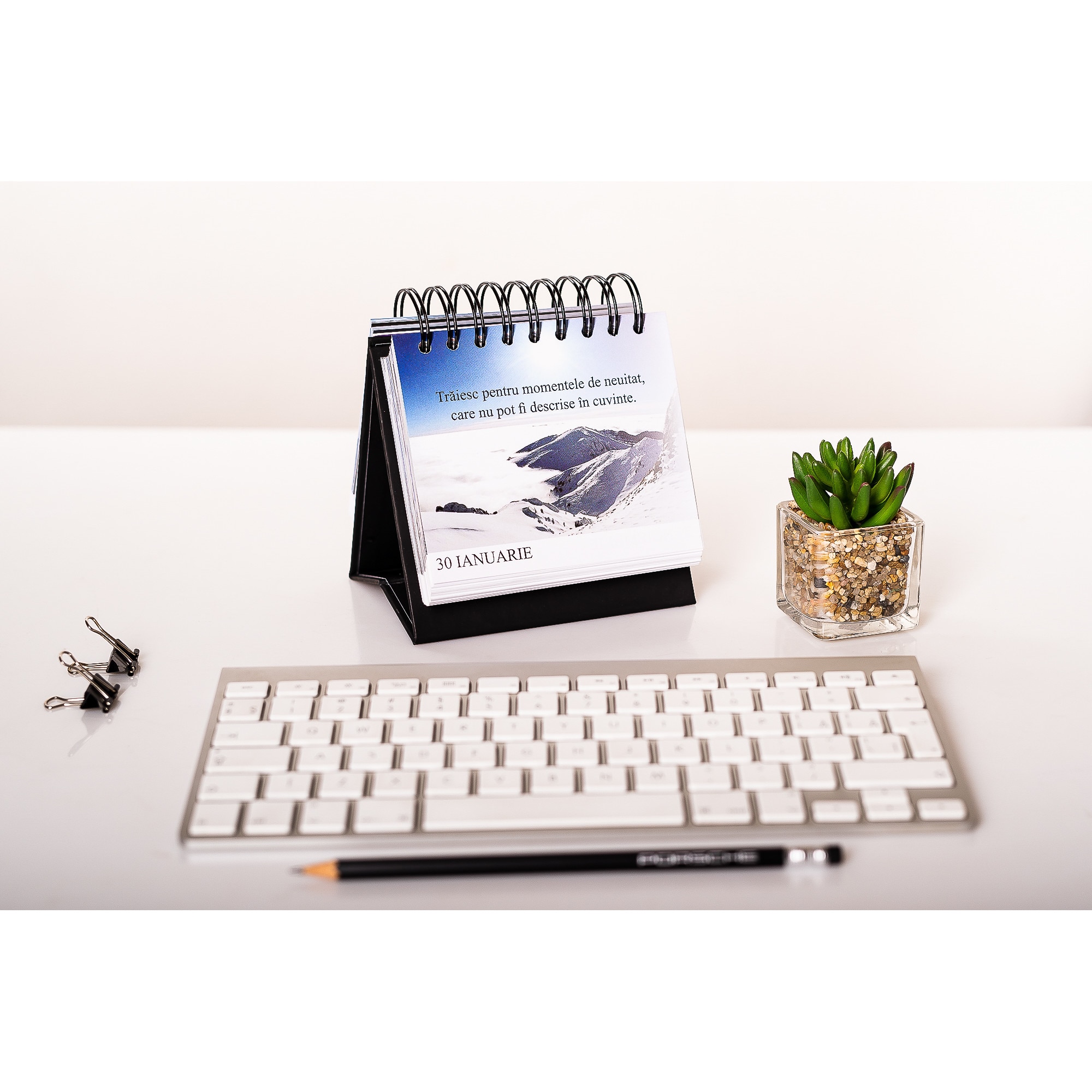 Calendar perpetuu cu 365 de texte motivationale 14x16 cm - eMAG.ro