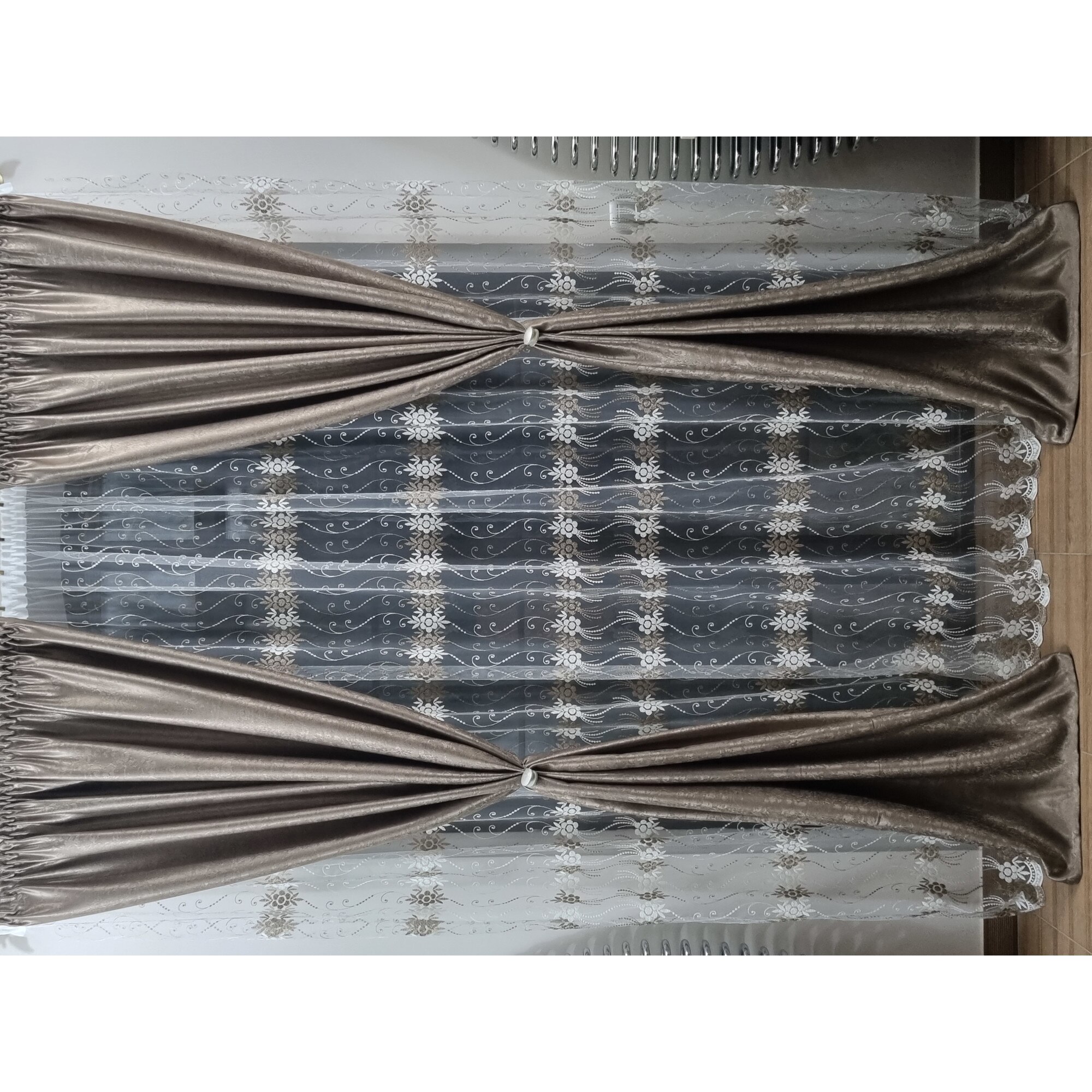 Set MASTEL 2 draperii black-out 2x250x245cm bej-nisip cu perdea brodata ...
