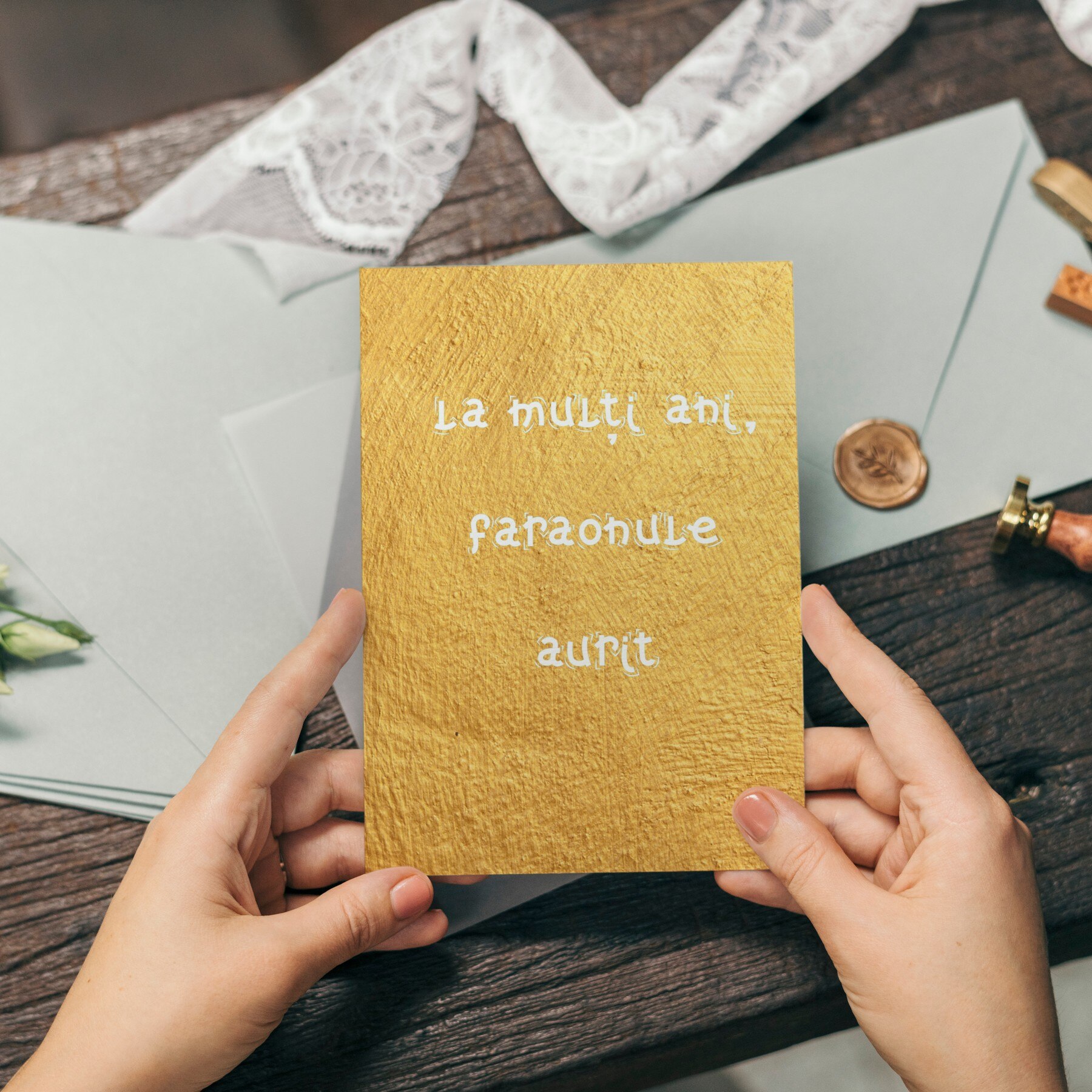 Felicitare cu plic, hartie texturata premium - Faraon aurit - eMAG.ro