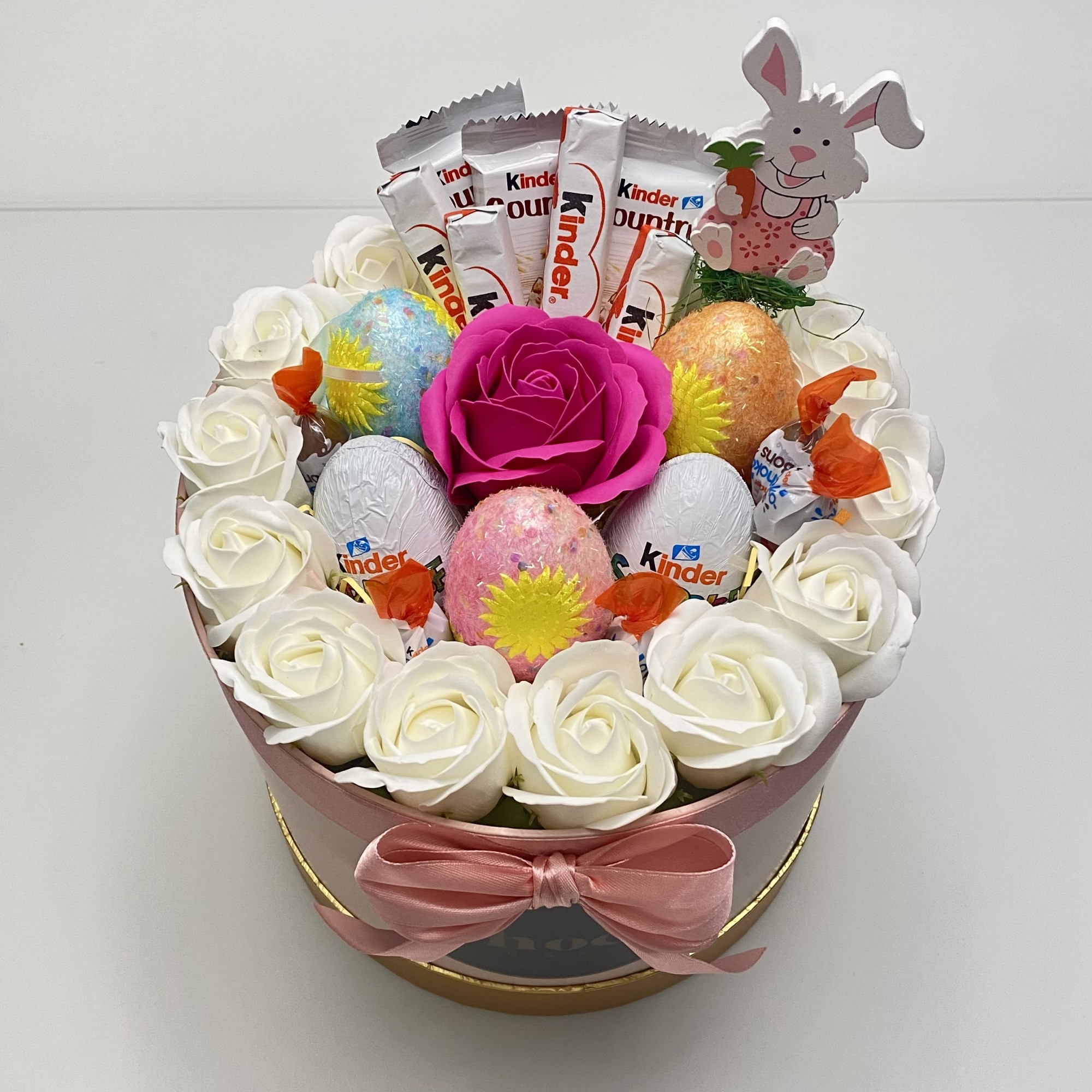 Húsvéti ajándékdoboz, Chocobox, Kinder csokit és húsvéti dekorációkat ...