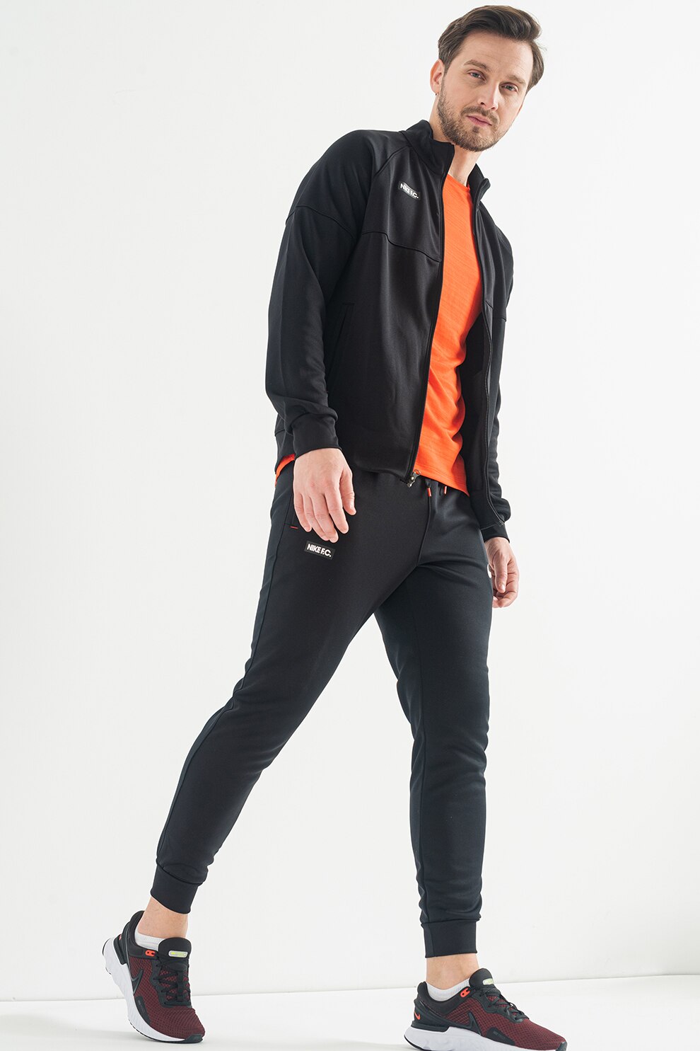 Nike, Trening cu tehnologie Dri-Fit pentru fotbal, Negru, M - eMAG.ro