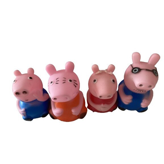 Set 4 figurine Peppa Pig, cu supapa chitaitoare, Silicon, 8 cm - eMAG.ro