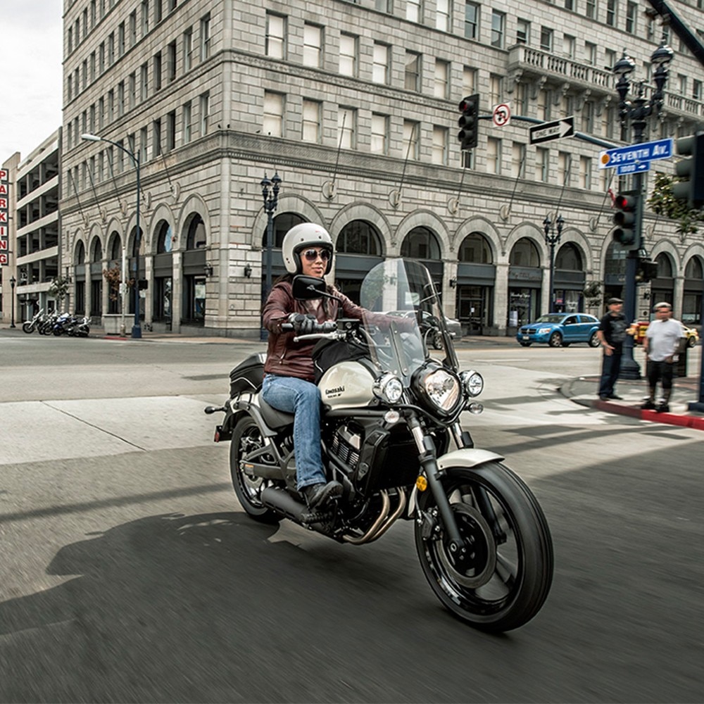 Motocicleta Kawasaki Vulcan S ABS, 2016, Alb - eMAG.ro