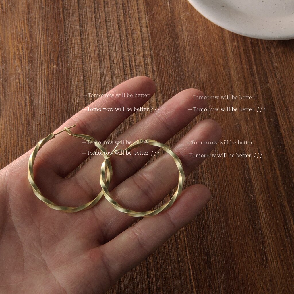 Cercei dama, Alama, Forma rotunda, Auriu - eMAG.ro