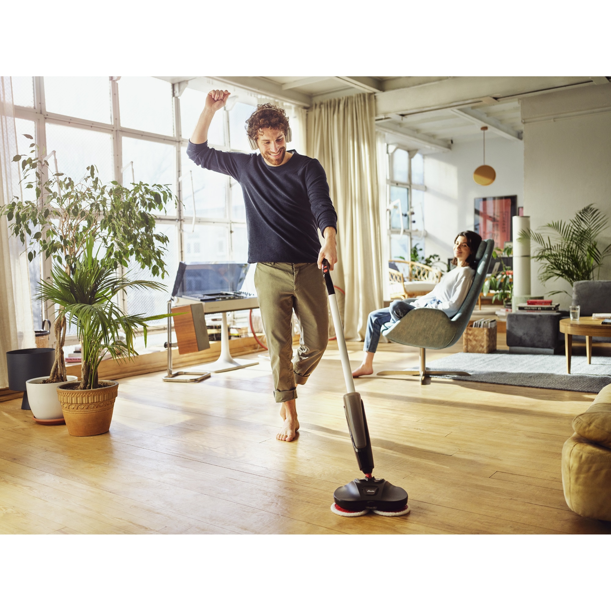 Vileda Looper електрически спрей моп - eMAG.bg