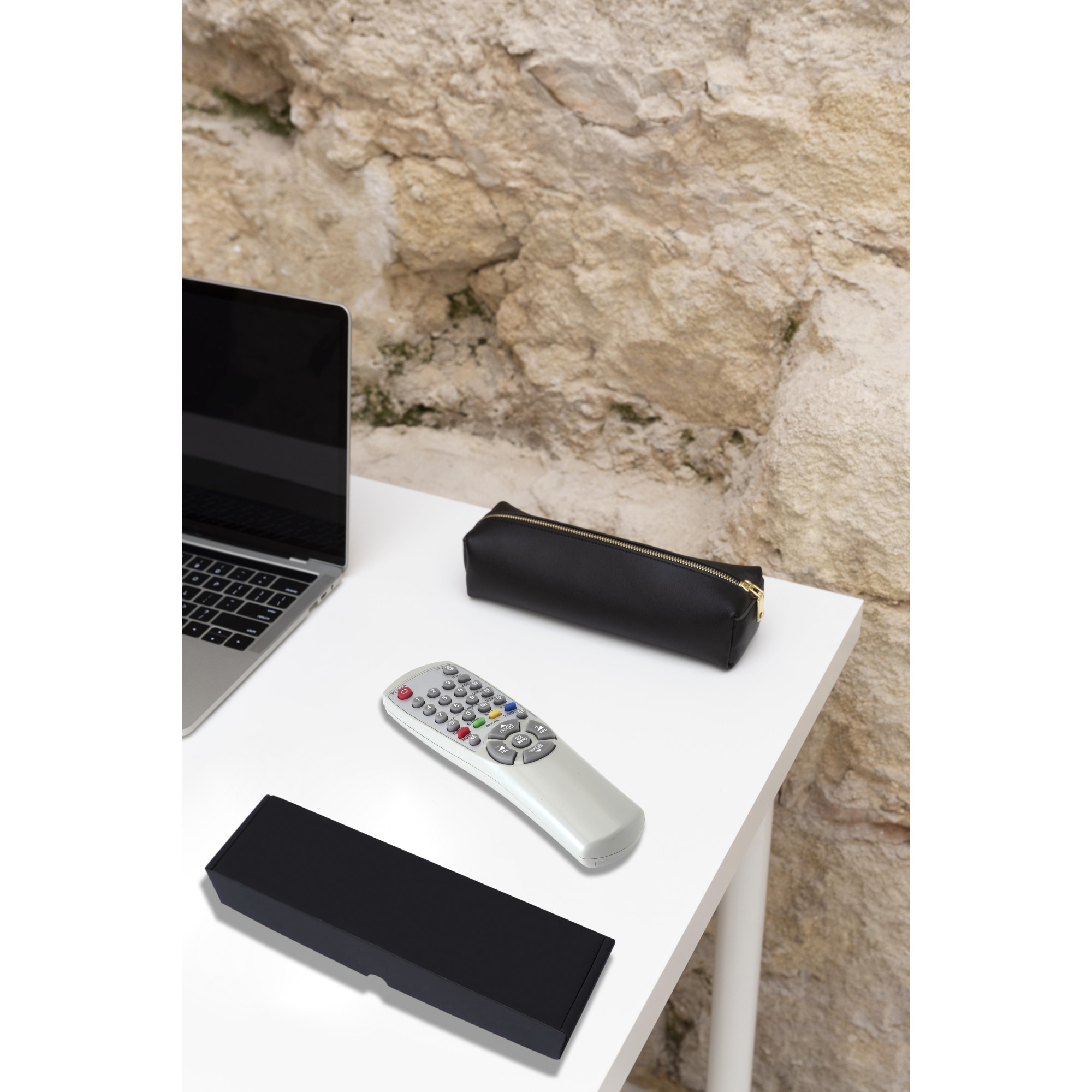 Telecomanda TV compatibila Samsung, 00104K, alba, baterii incluse - eMAG.ro