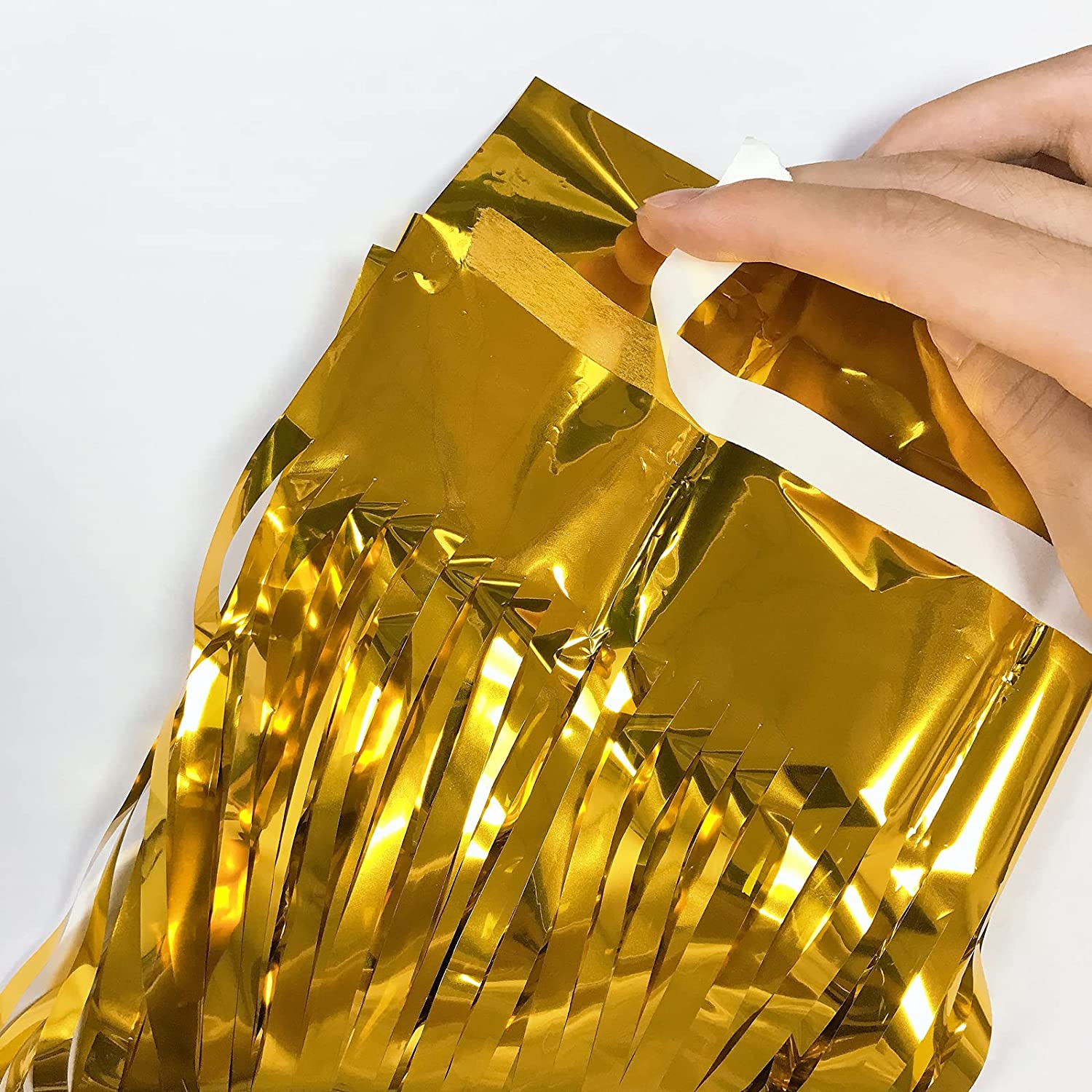 Set 2 bucati perdea decorativa, It's Party Time, din folie auriu metalizat pentru petreceri ...