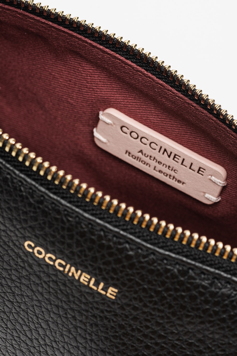 COCCINELLE, Geanta crossbody convertibila de piele cu aspect granulat ...
