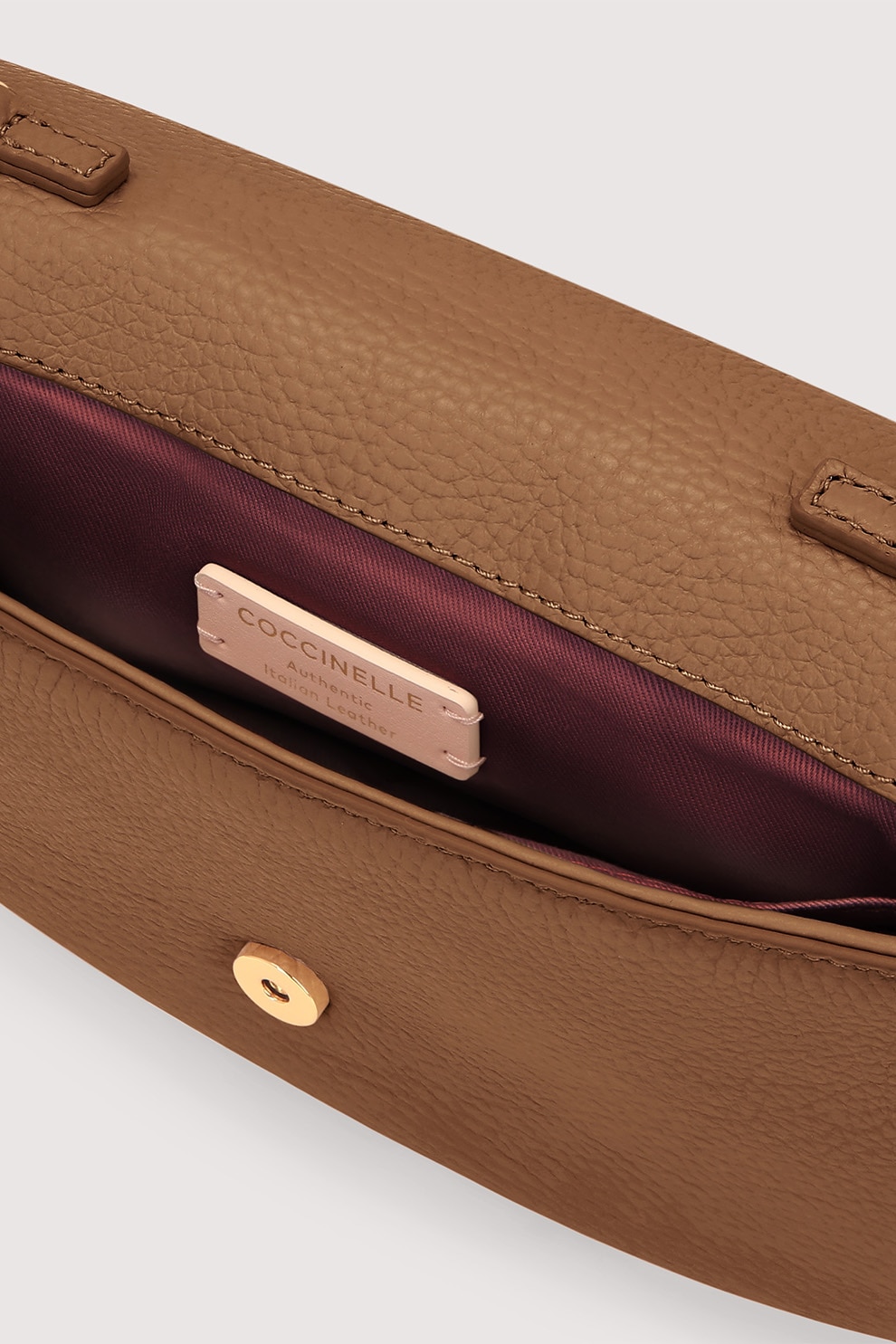 COCCINELLE, Geanta crossbody mica din piele cu inchidere cu clapa Magie ...