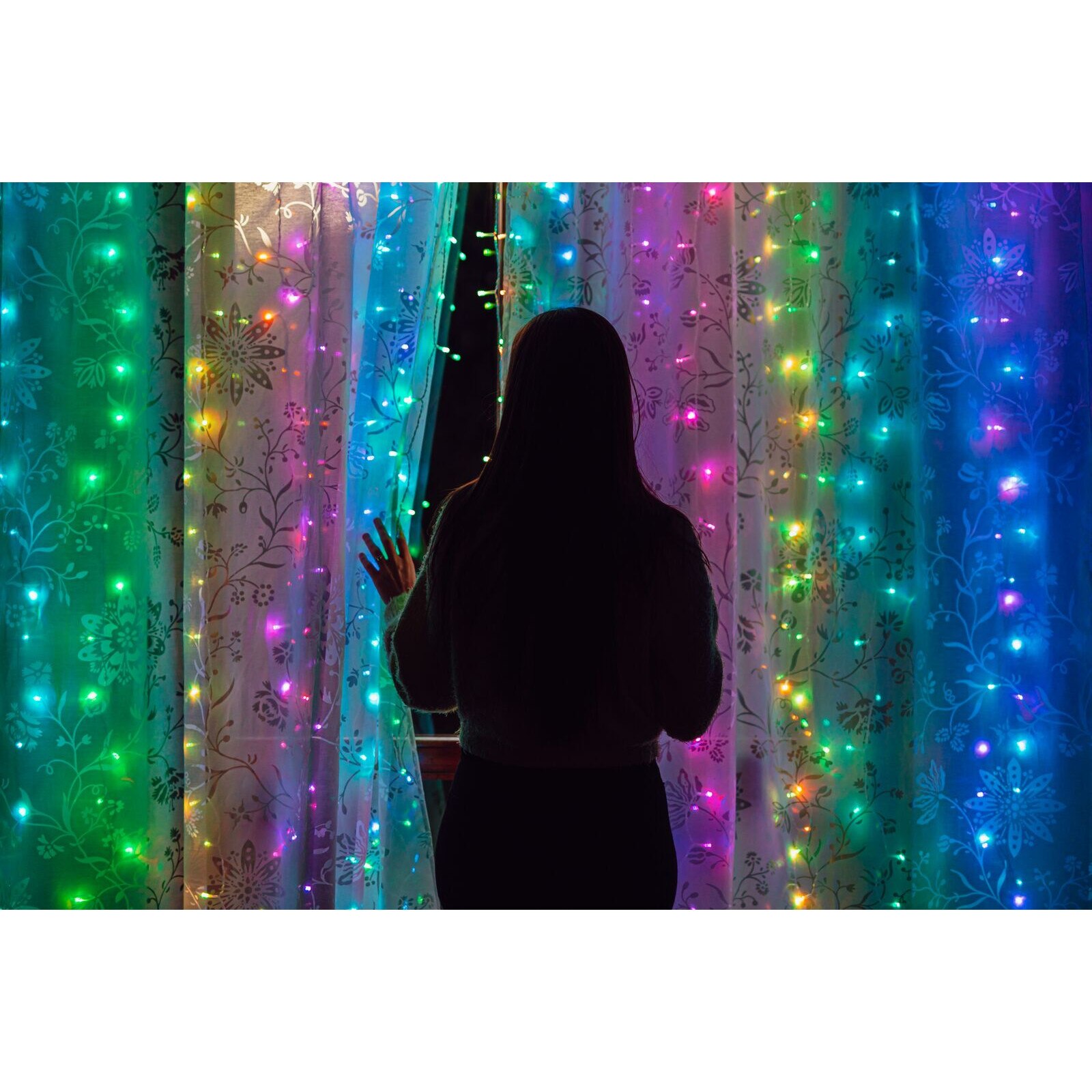Cortina led Twinkly Curtain 210 LED RGB+W 2,1 m - eMAG.ro
