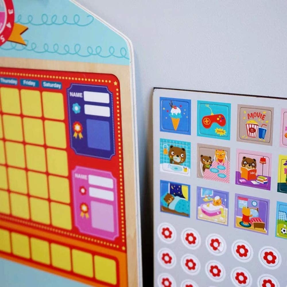 Calendar cu activitati si recompense, din lemn - eMAG.ro