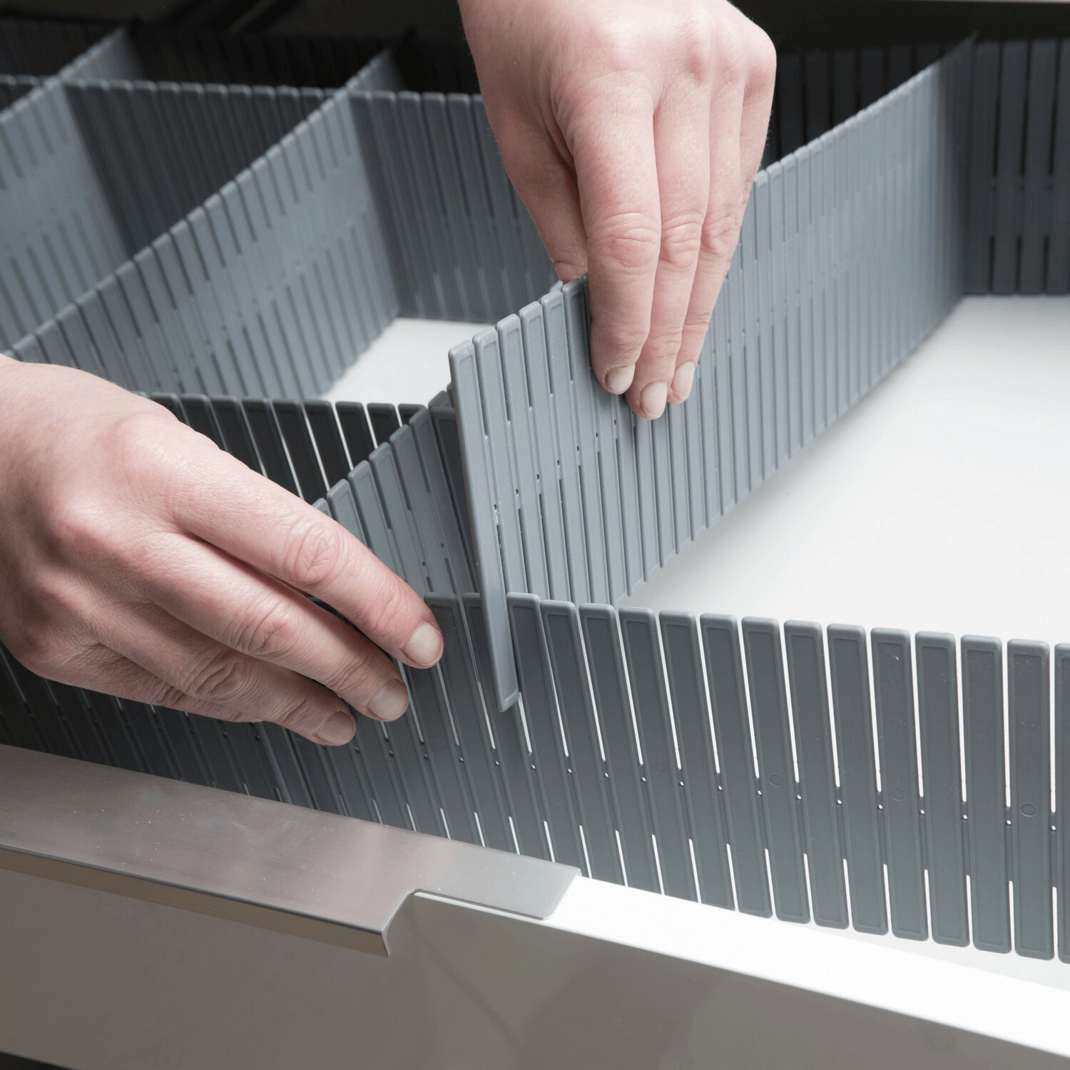 Separator pentru sertare, gri, 44 cm x 10 cm, Compactor - eMAG.ro