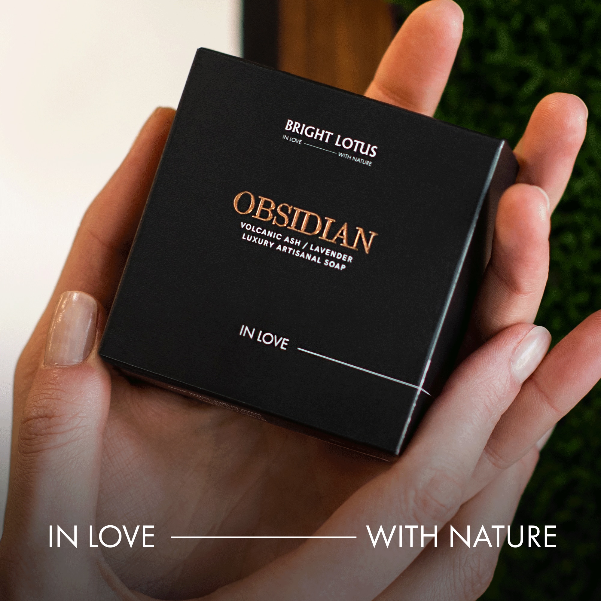 Sapun handmade, cenusa vulcanica, 100% natural, Bright Lotus Obsidian, 100 gr - eMAG.ro