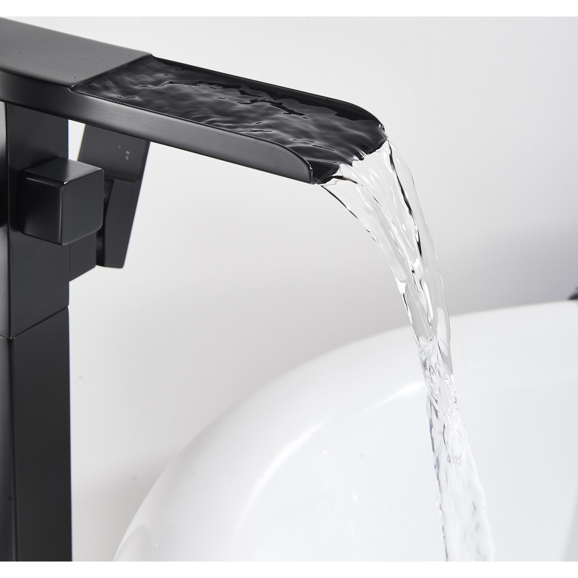 Set dus pentru podea, Cap de dus, Furtun si Robinet, Inaltime 84cm ...