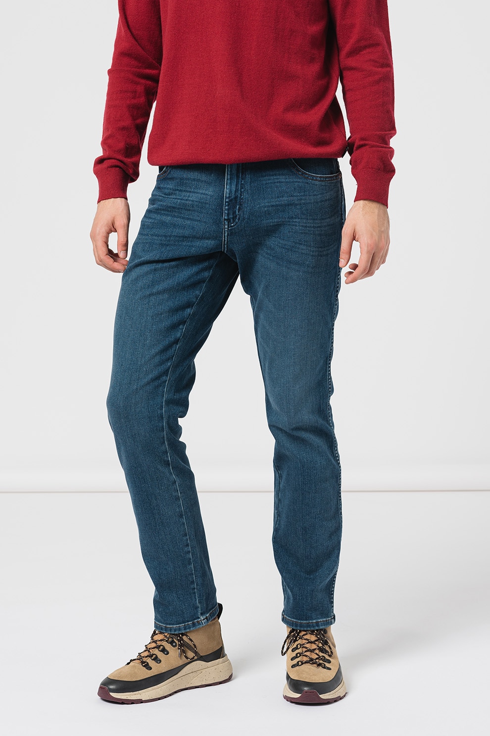 Wrangler, Дънки Silkyway по тялото със захабен ефект, Тъмносин, W40-L32 - eMAG.bg