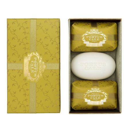 Set 3 sapunuri Castelbel, Portus Cale, Floare de prun, 150 g - eMAG.ro