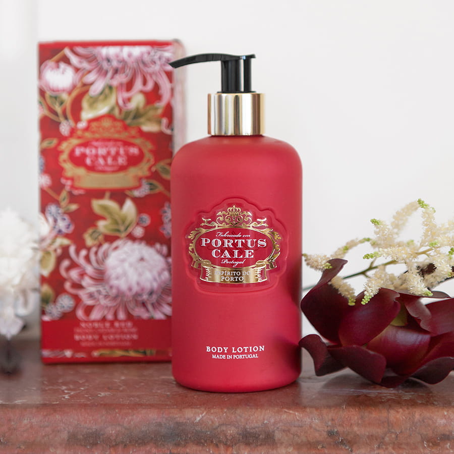 Lotiune de corp Portus Cale, Castlebel, Noble Red, 300 ml - eMAG.ro