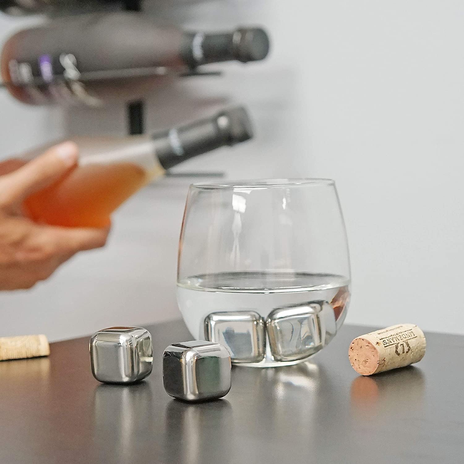 Set 10 cuburi gheata reutilizabile, Inox, Model cubic, Argintiu - eMAG.ro