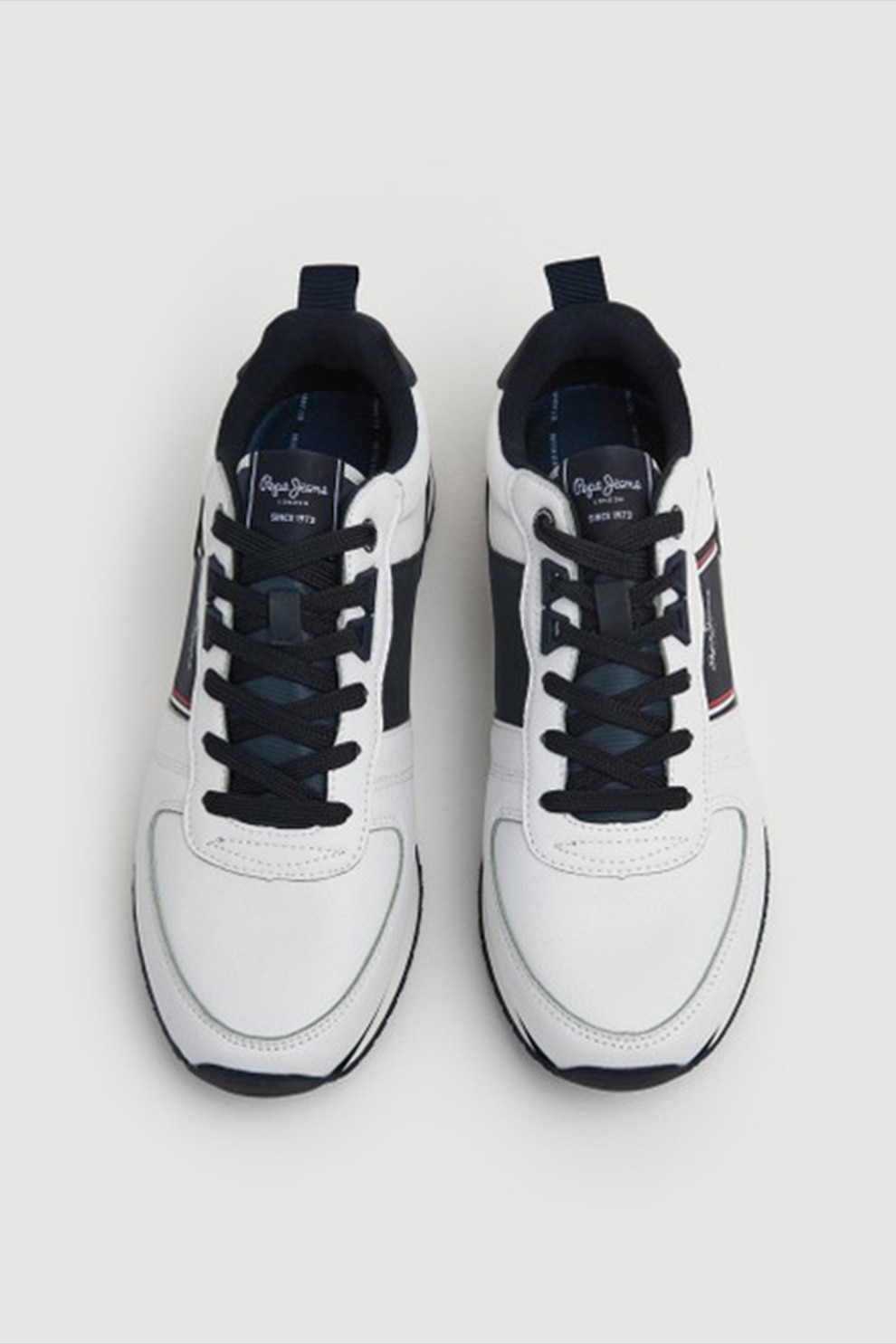 Pepe Jeans London, Спортни обувки с контрастно лого, Бял, Черен, 44 ...